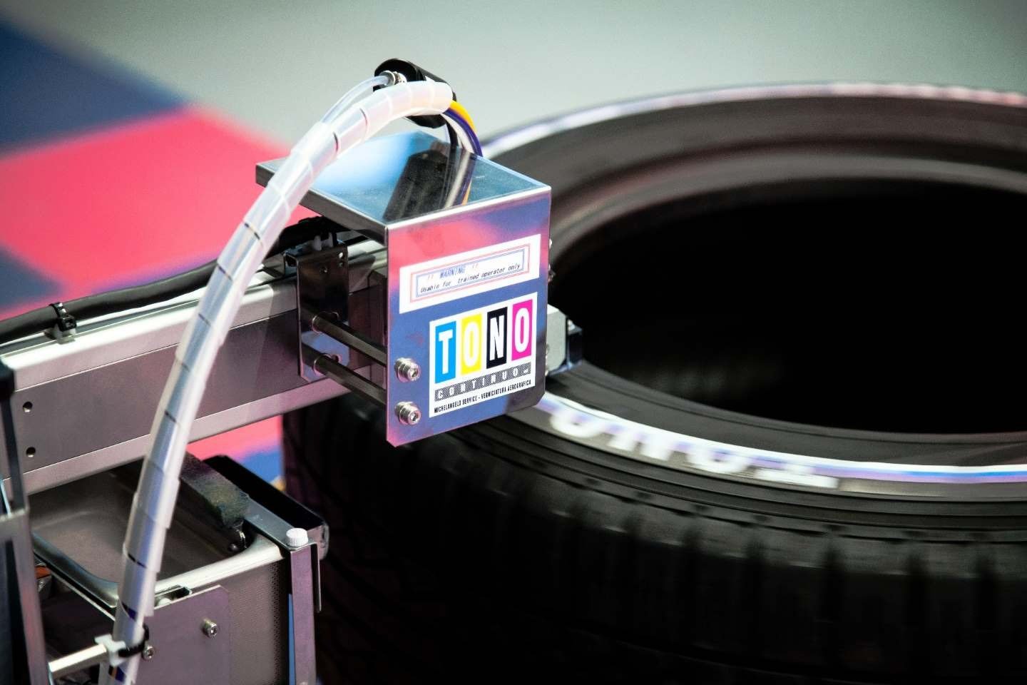 Stampa diretta su Pneumatico - Tire Jet - Tono Continuo